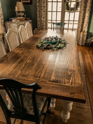 A Farmhouse Table Large Enough for the Whole Family